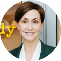 Dr. Ellen Hayes, MD, Milwaukee, WI | Reproductive Endocrinologist