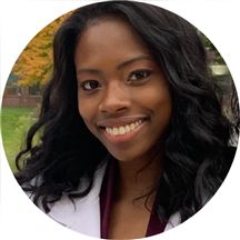 Dr. Kennedi Pierce, DC | Advanced Health Chiropractic, Chicago, IL