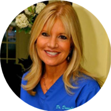 Dr. Laura Danoff, DMD | Danoff Dental & Associates, LLP, Little Neck, NY